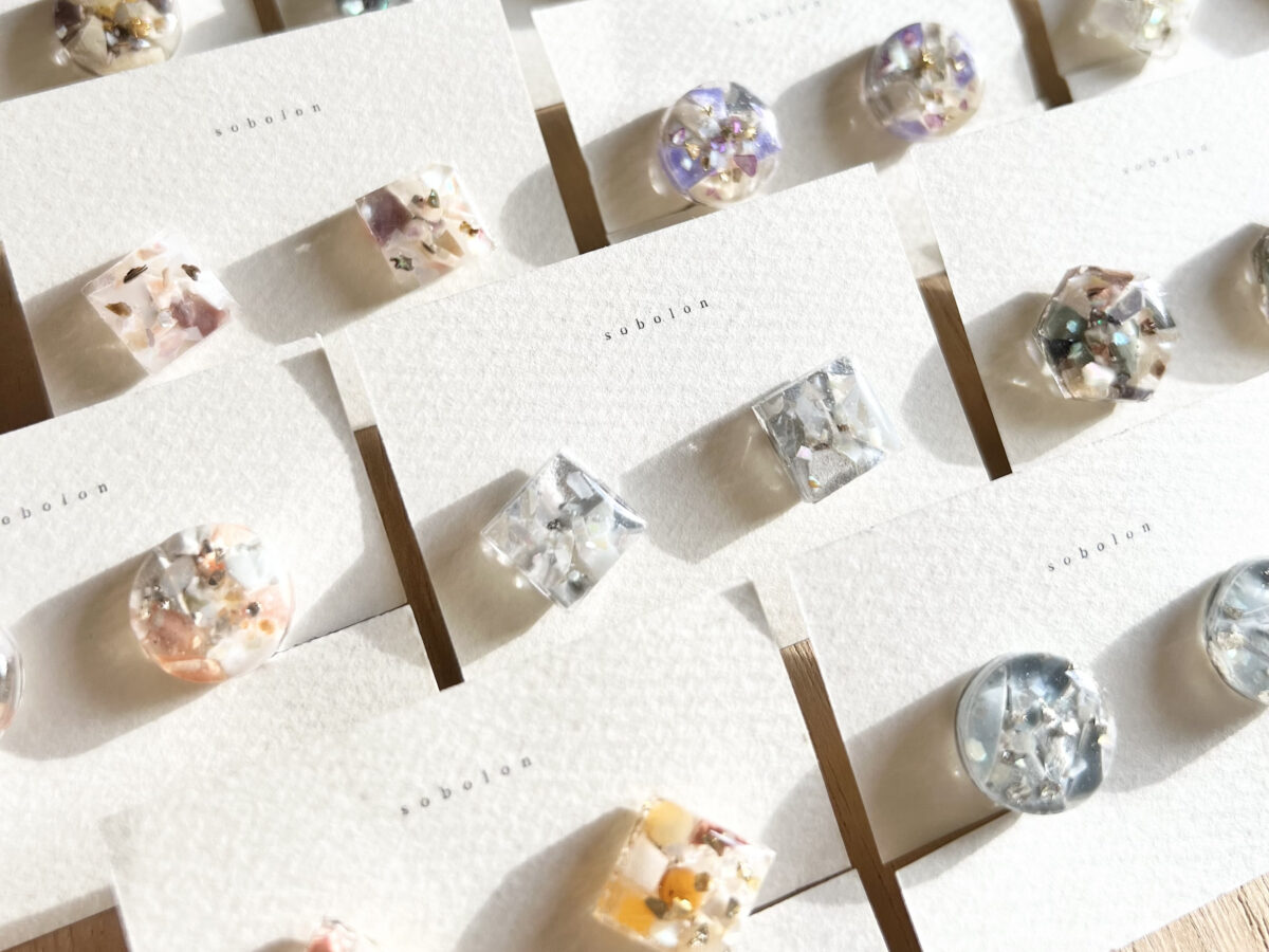 海洋プラに新たな価値を。アップサイクルアクセサリーsobolonが、かわいいワケ | rootus（ルータス）