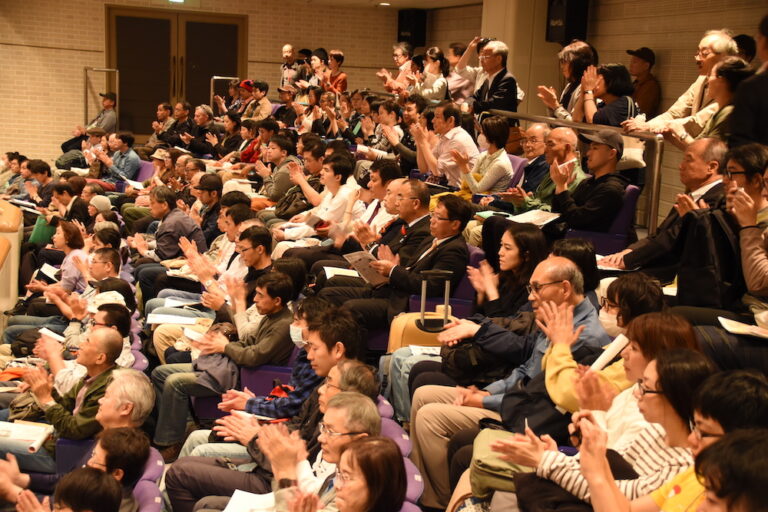 世界幸福度ランキング2023。6年連続1位のフィンランドは日本よりも幸せ？ | rootus（ルータス）